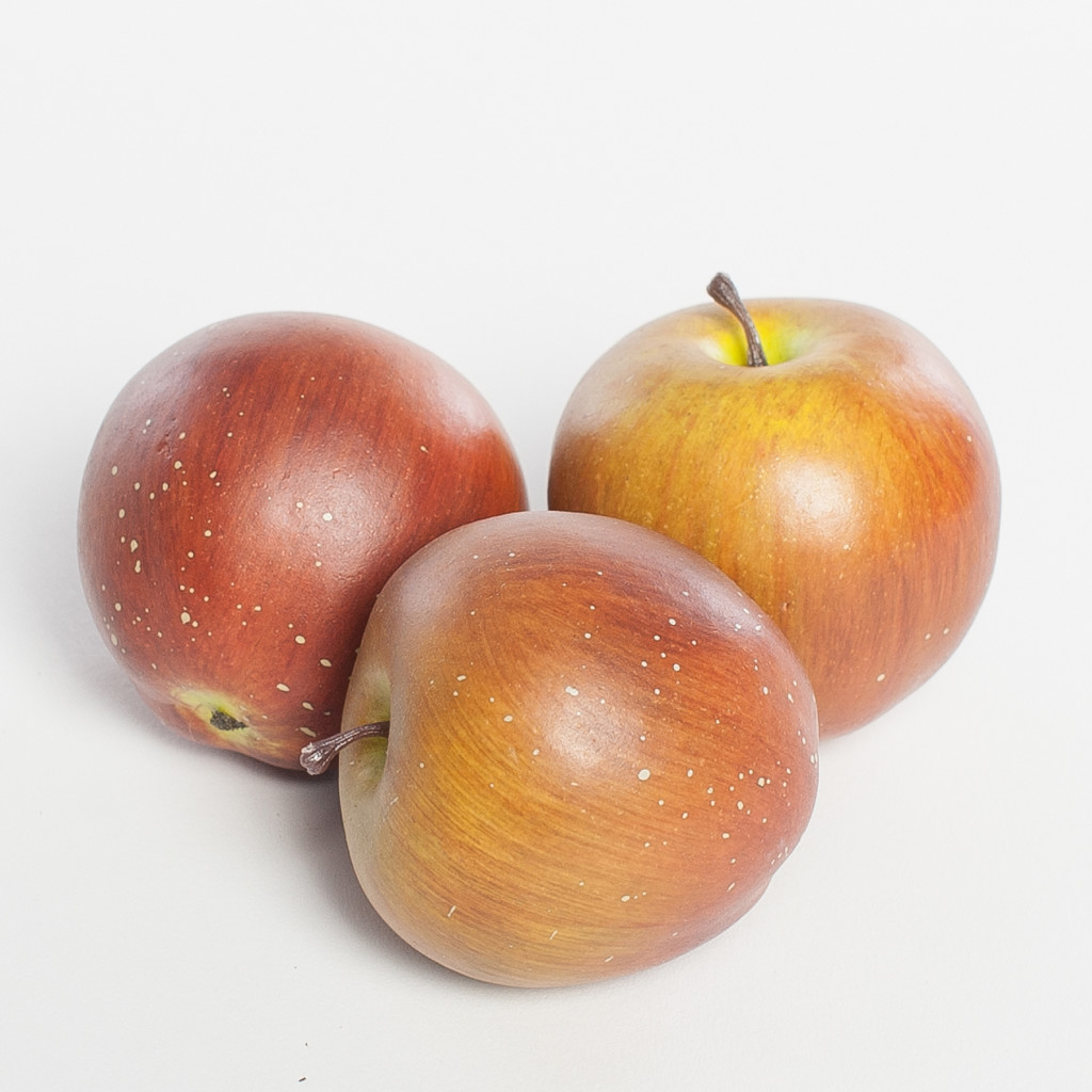 Apple – Lady | Justice Distribution